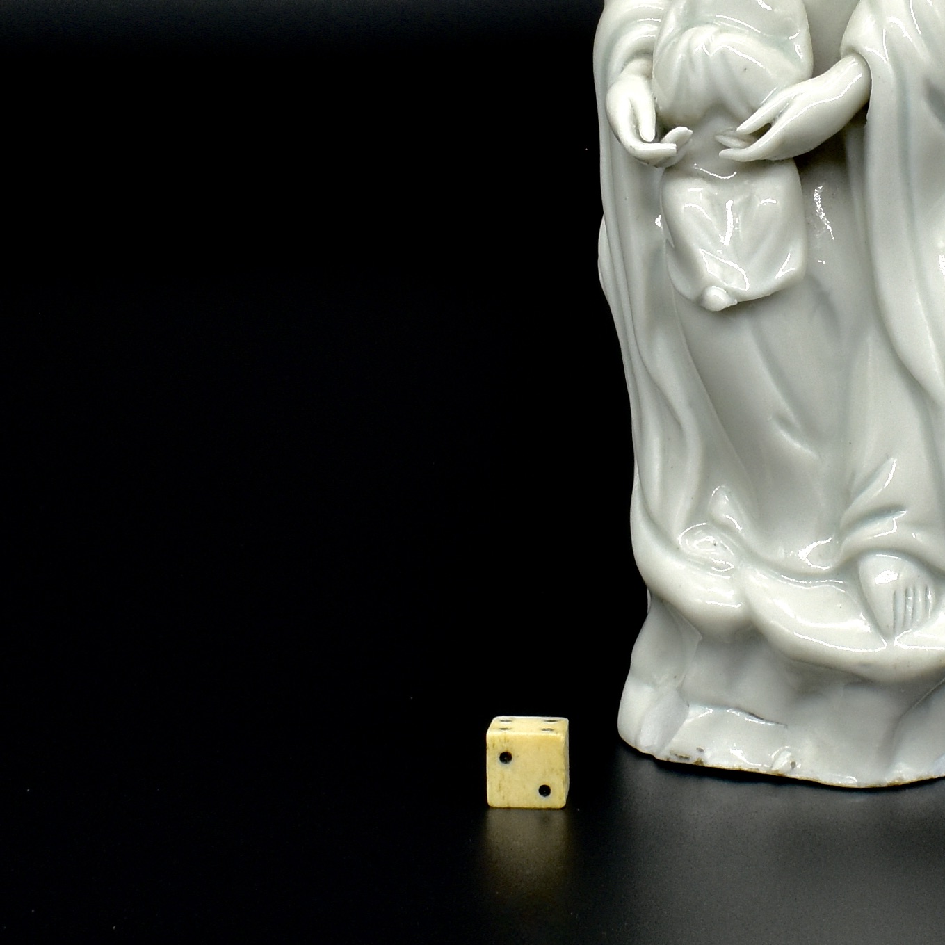 A Mid-17th Century Blanc de Chine Porcelain Model of Guanyin. - Robert ...